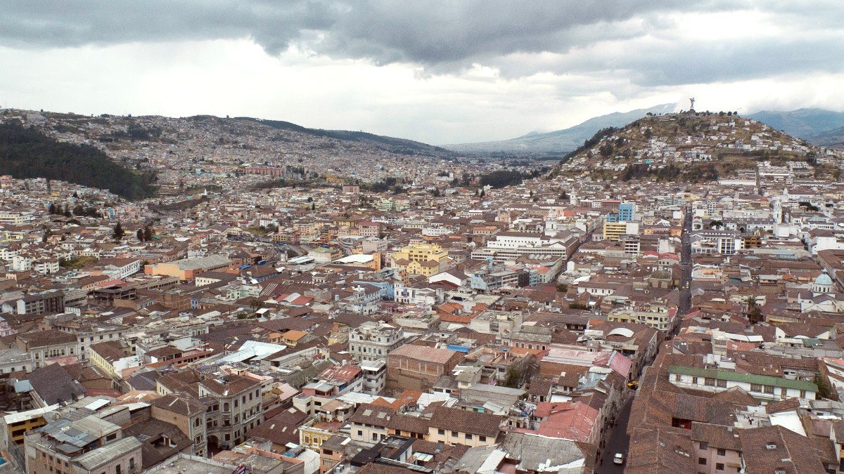 Quito Travel Guide Overview - MileHacker