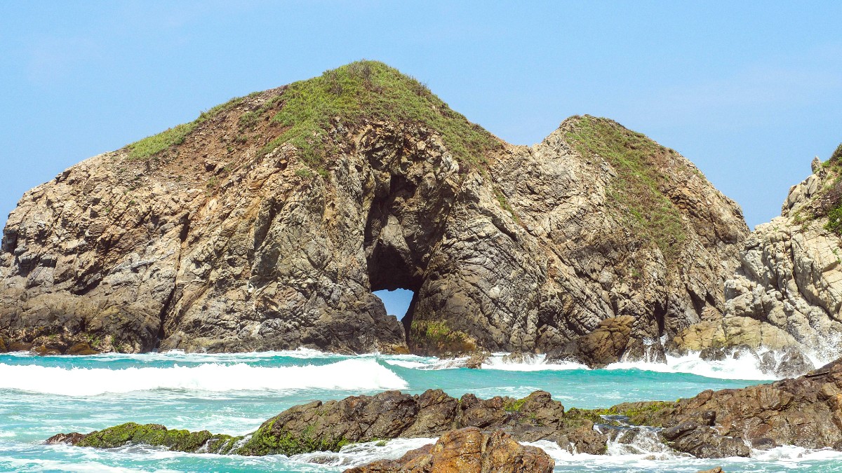 Famous Landmarks in Zipolite. Attractions, Monuments, Sightseeing
